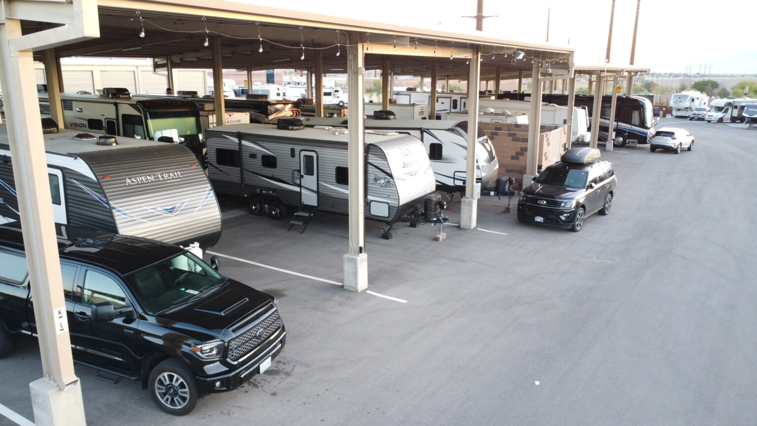 Nomadland RV Stay | The Highest-Rated RV Park in Albuquerque